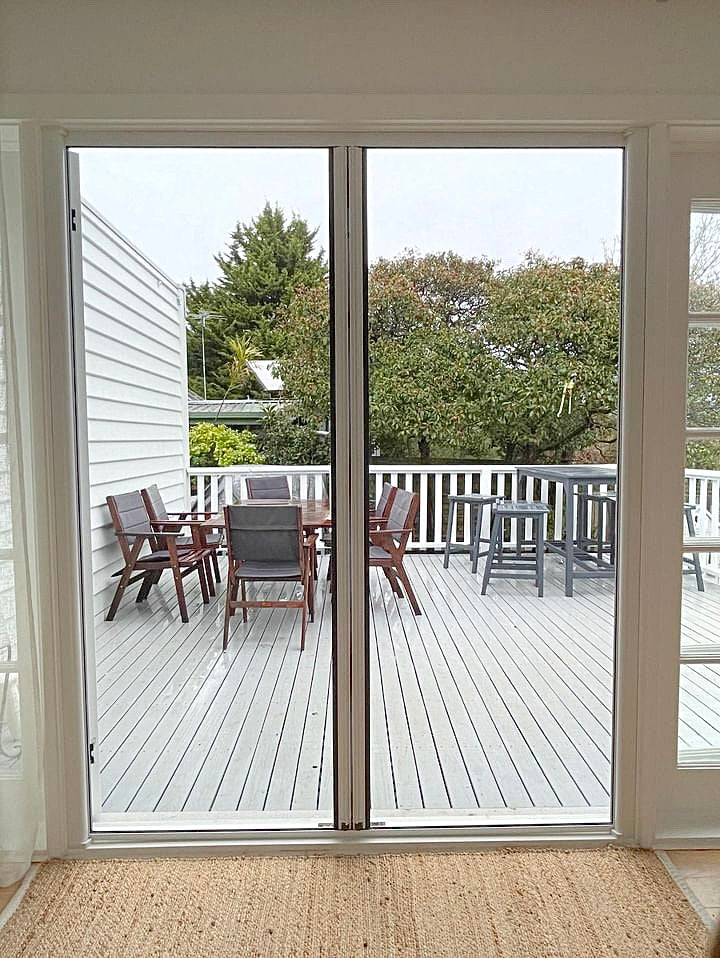 Buy Retractable Fly Screen For Doors – Ezy Screens